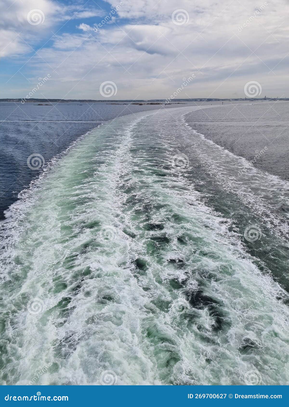 Tracks of a Boat on the Sea Stock Image - Image of frost, snow: 269700627