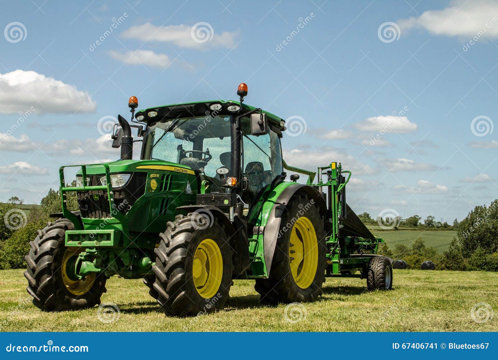 Tracteur Moderne De Vert De John Deere Photo éditorial - Image du deere ...