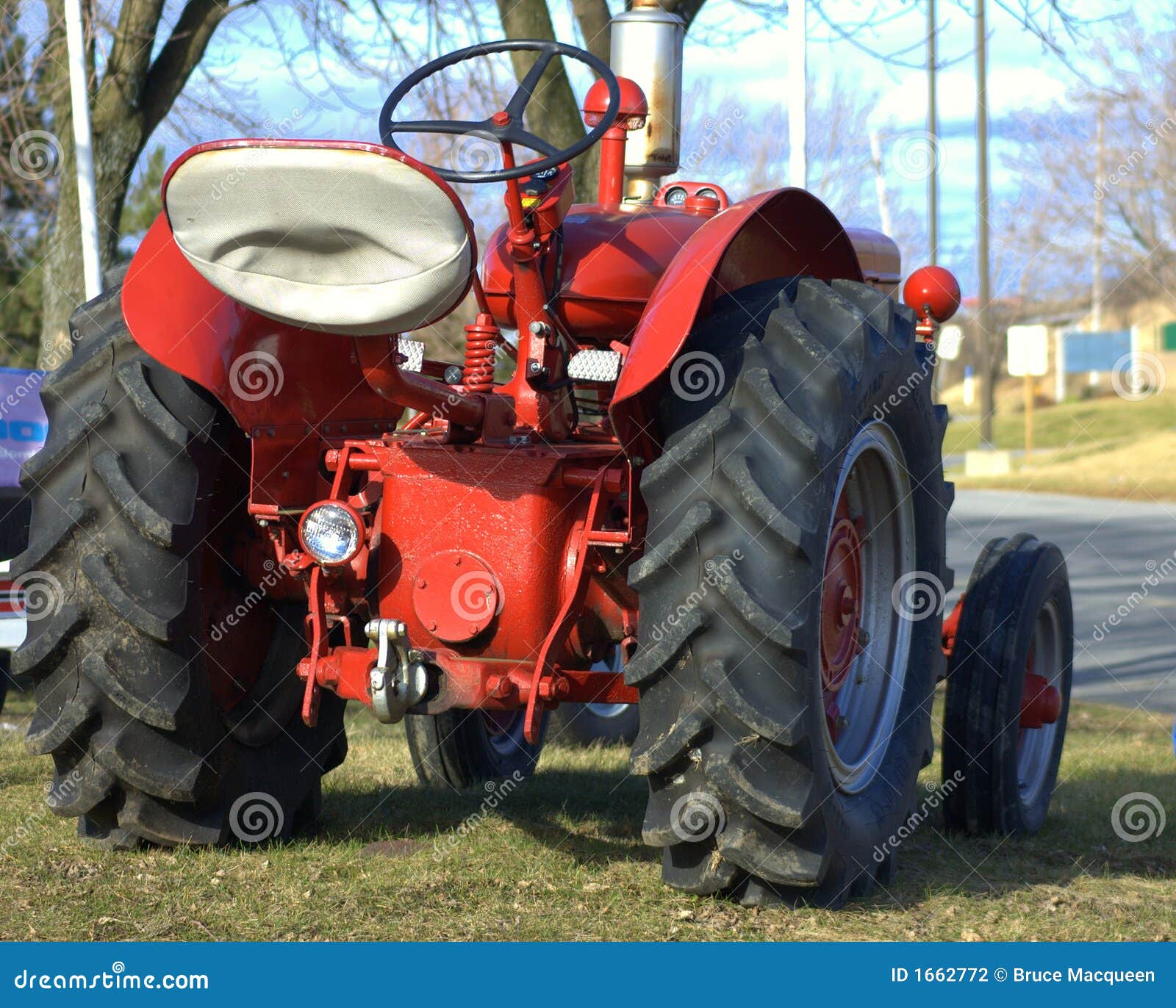 799 Tractor Rear View Stock Photos - Free & Royalty-Free Stock Photos ...