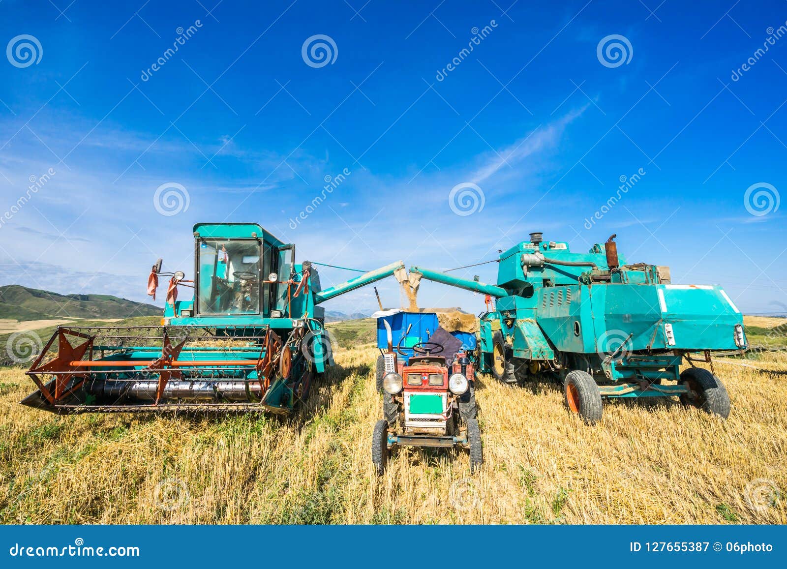 Tractor cut wheat stock image. Image of countryside - 127655387