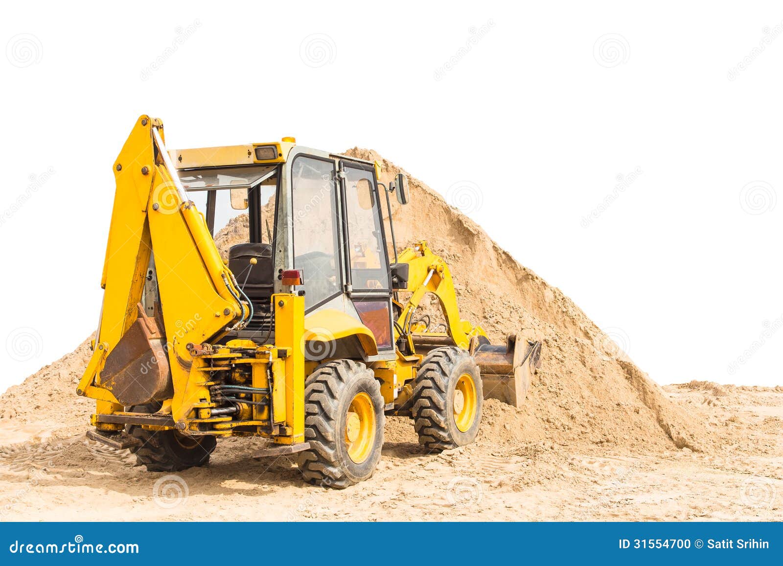 Tractor en la arena foto de archivo. Imagen de niveladora - 31554700