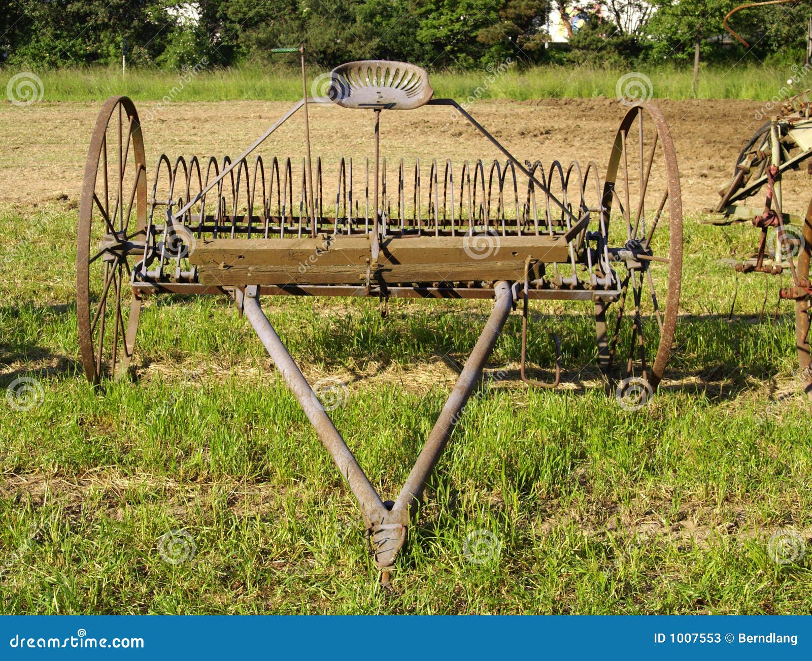 Tractor Wheel Royalty-Free Stock Photo | CartoonDealer.com #33021009