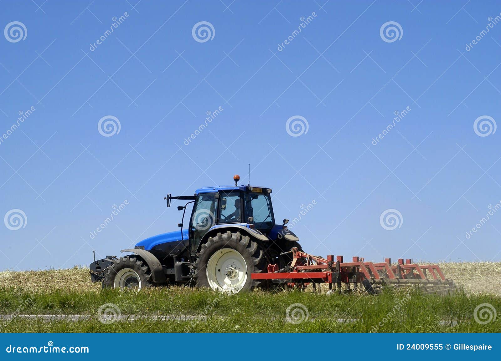 Tractor with Work in a Field Stock Image - Image of machine, work: 24009555