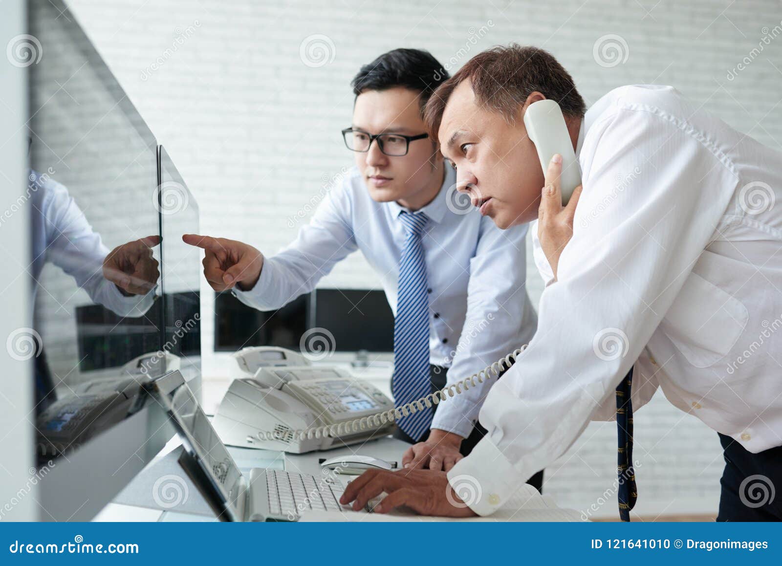Traders Working at Stock Exchange Stock Photo - Image of businessman ...