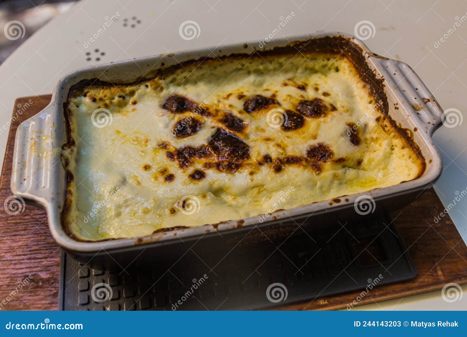 Tradicional Comida Croata Zapeceni Struk Imagem de Stock - Imagem de ...