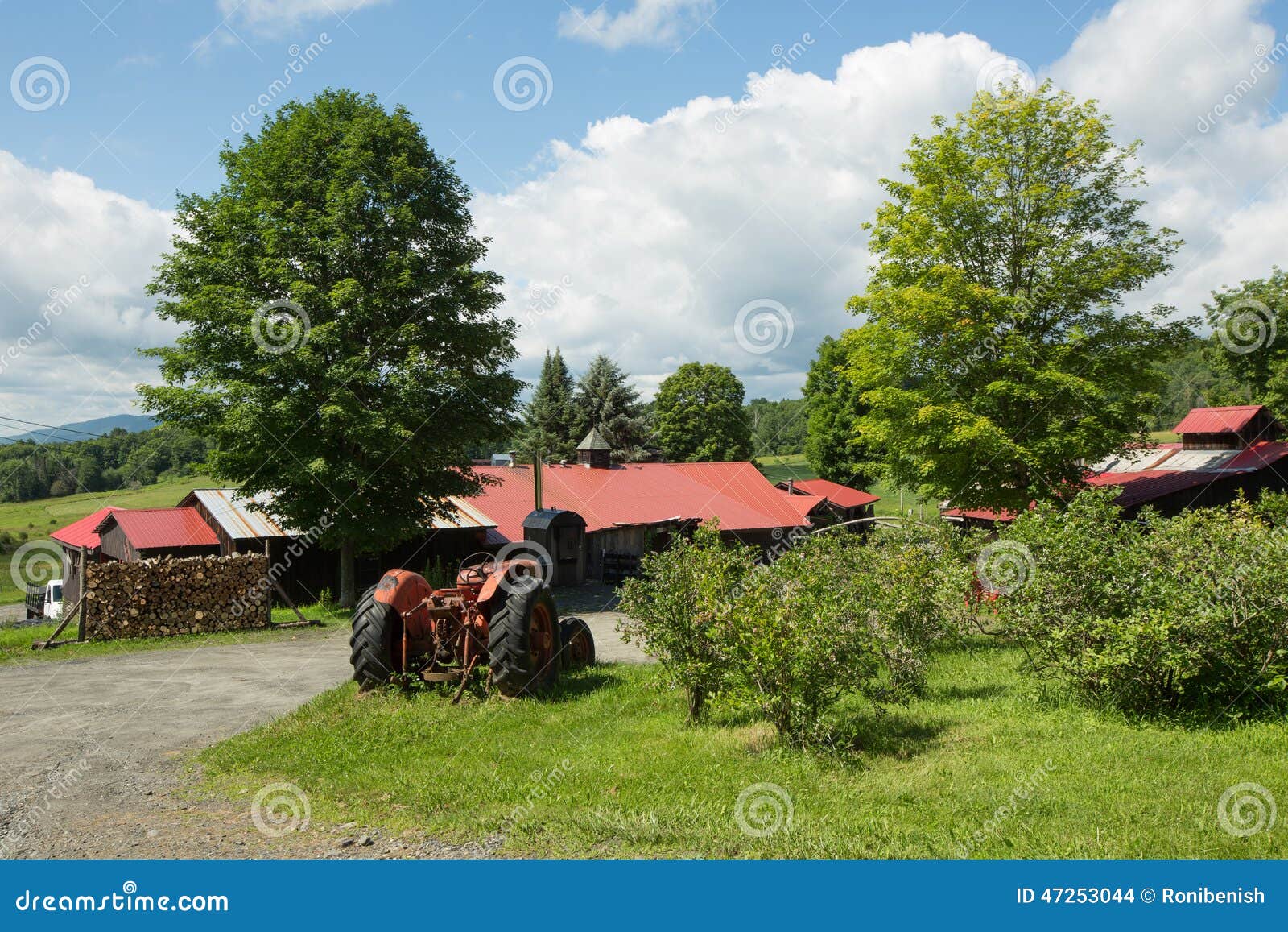 Traditional American Farm, Blue Cloudy Sky Stock Photo - Image of ...