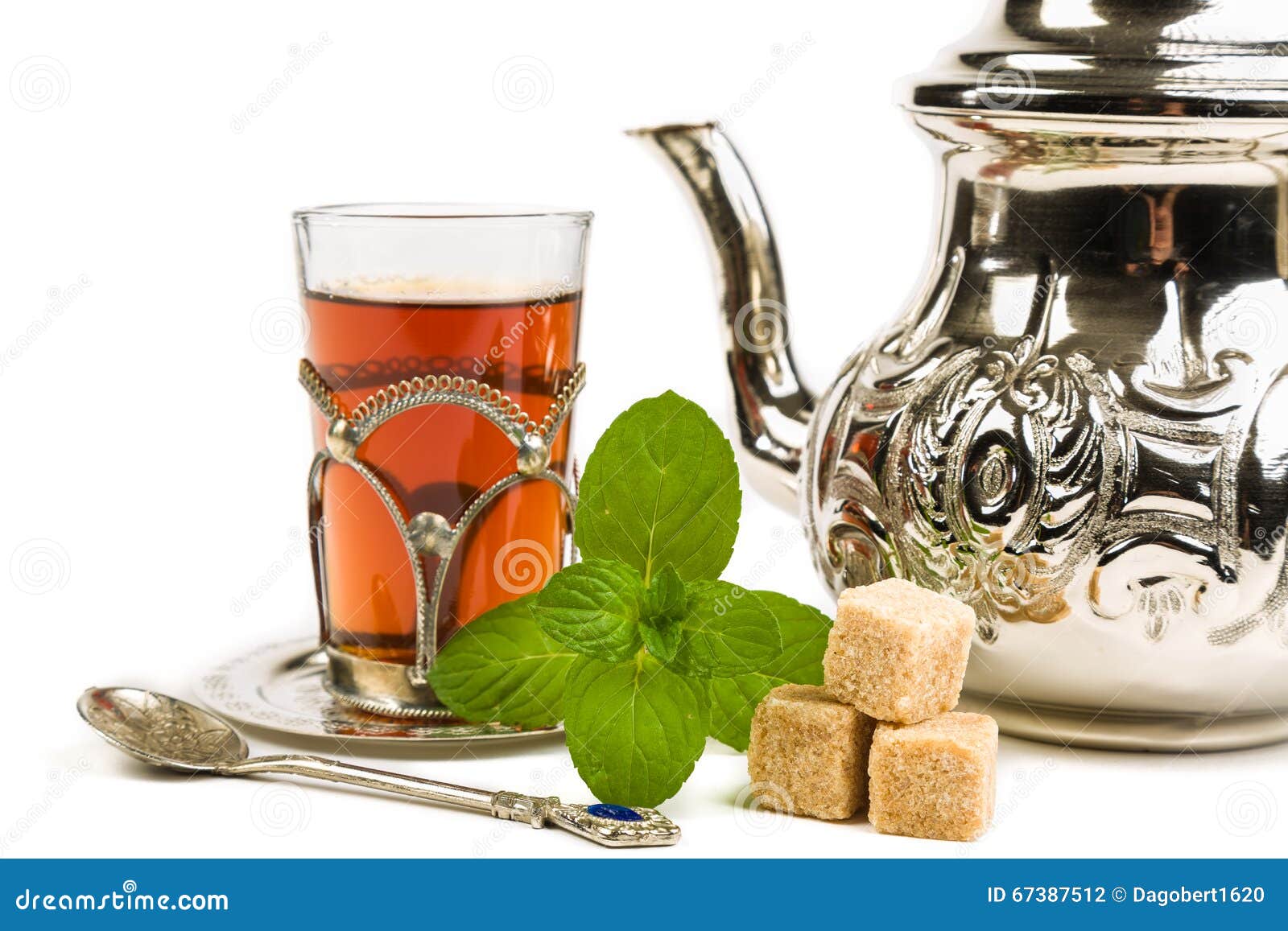 Traditional Arabic Mint Tea Stock Photo - Image of peppermint, sweet ...