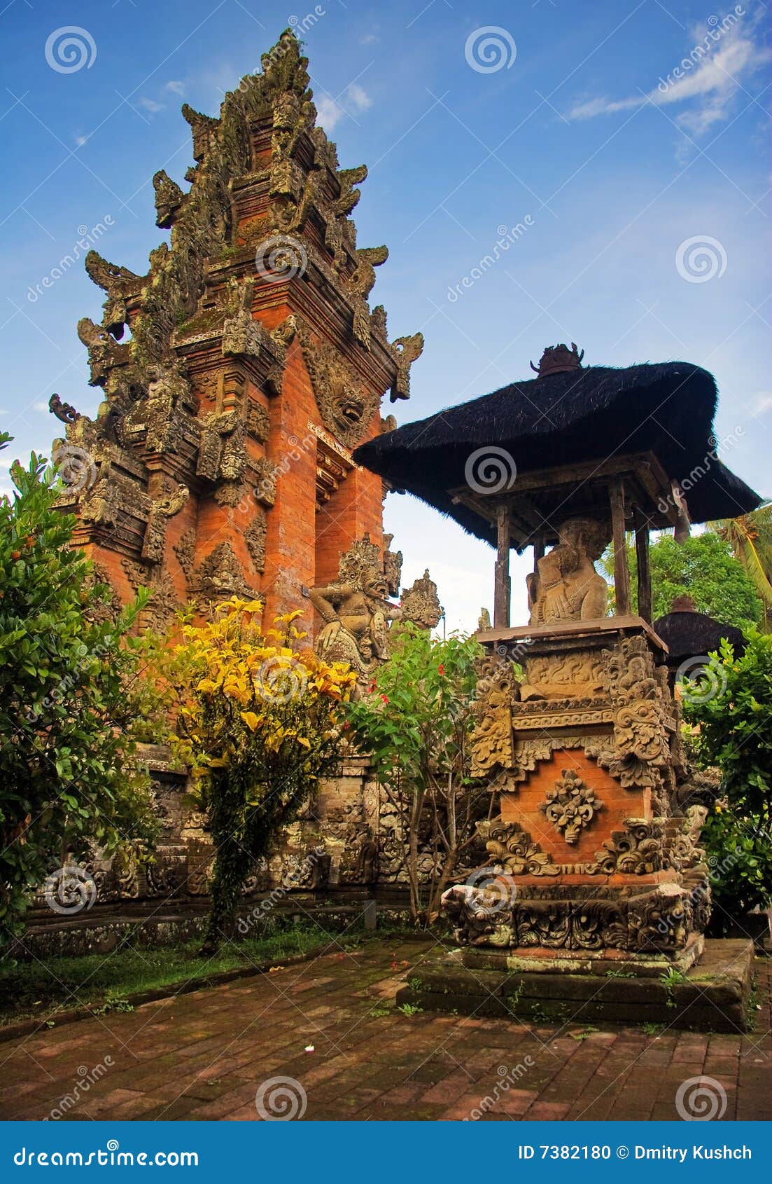 Traditional Architecture of Bali Stock Photo - Image of temple, demon ...