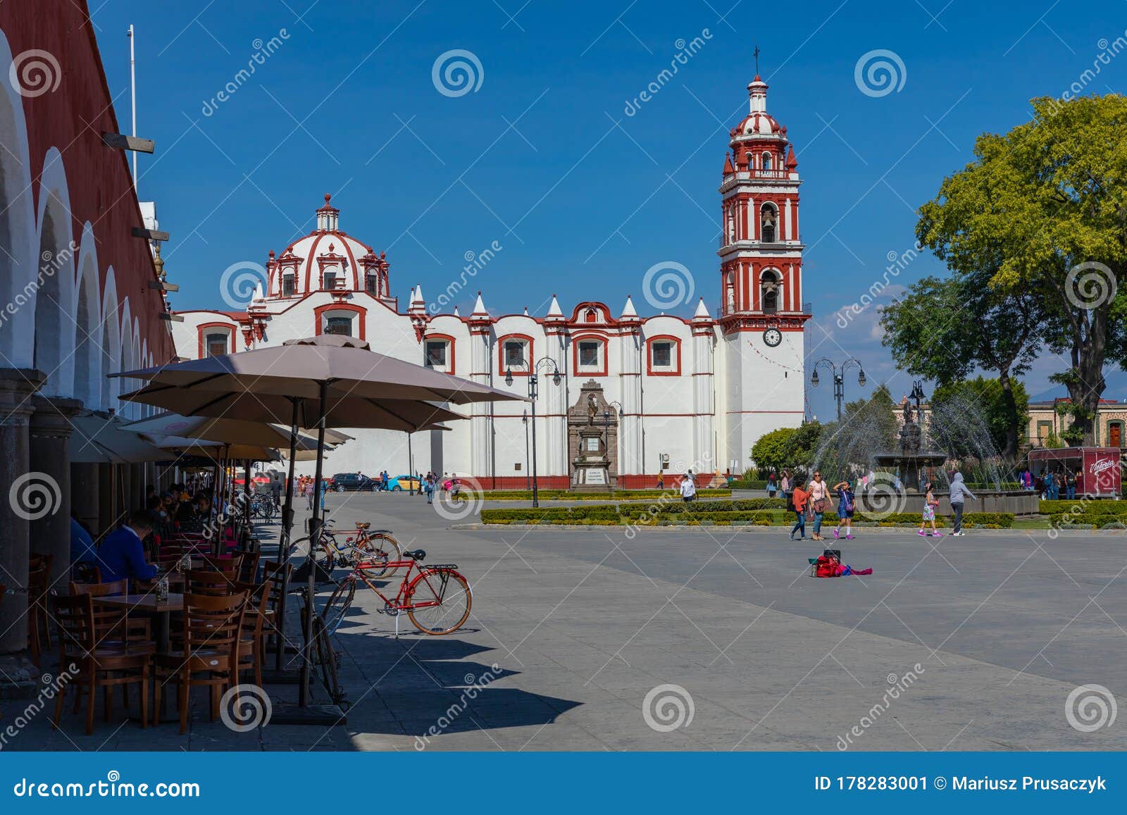 Traditional Architecture in Cholula, Mexico Editorial Photo - Image of ...