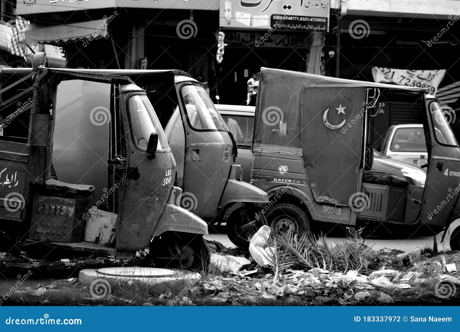Traditional Auto Rickshaw Image Parking on Roadside Editorial ...