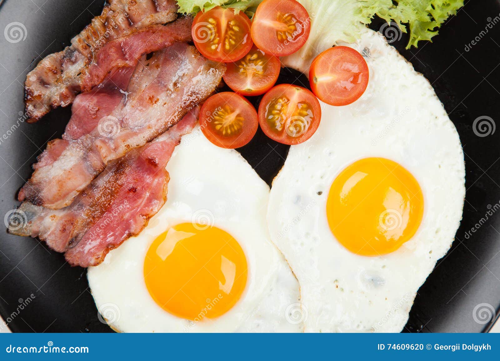 Traditional Breakfast on a Plate Stock Photo - Image of crispy ...