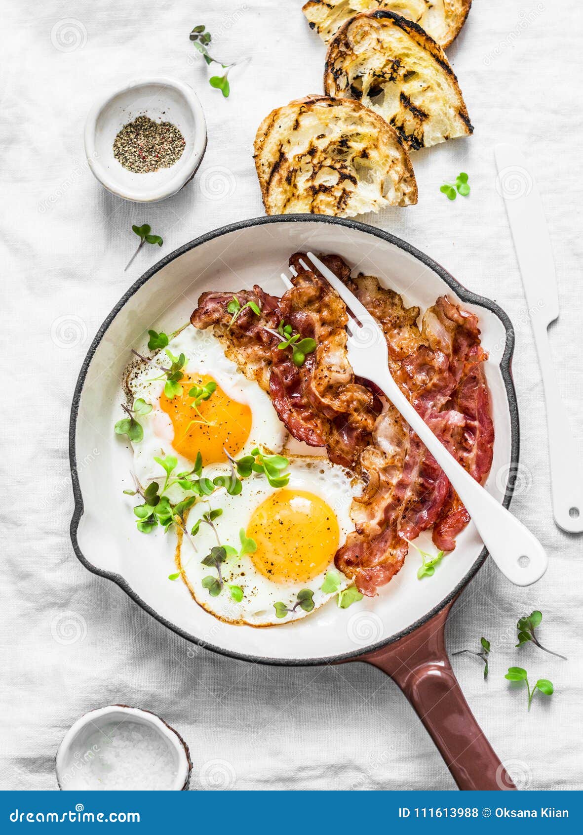 Traditional Breakfast or Snack - Fried Eggs, Bacon, Grilled Bread on ...