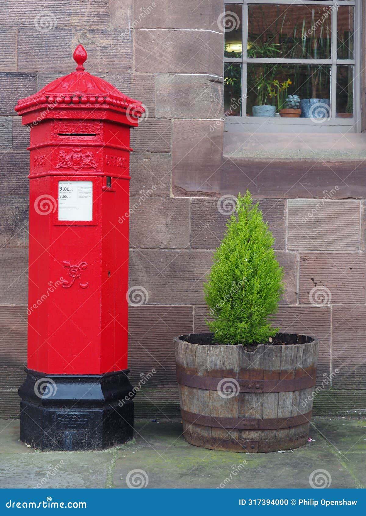 Traditional Bright Red Cast Iron British Victorian Octagonal Post or ...