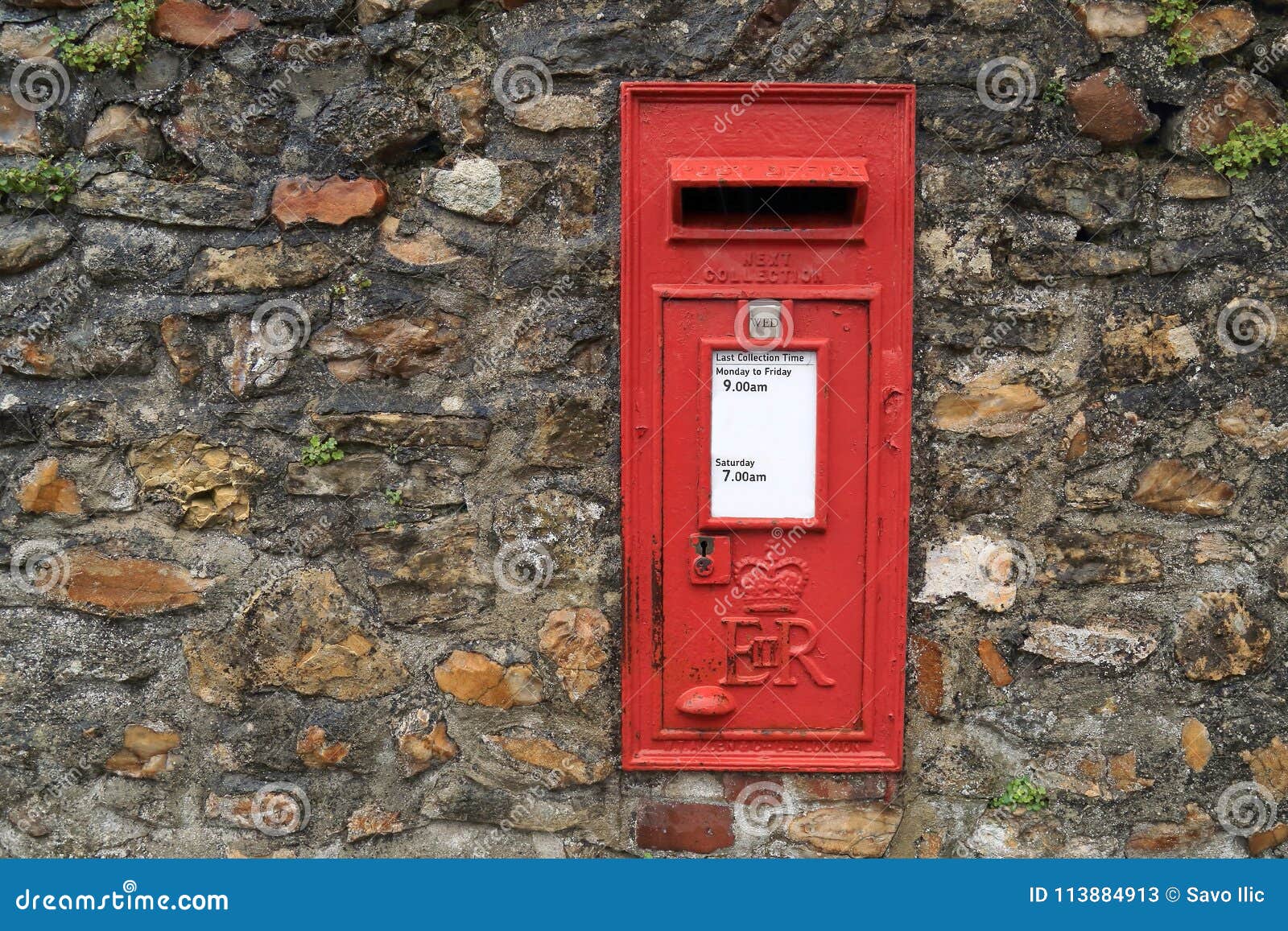 Traditional British Red Post Box Editorial Stock Photo - Image of post ...
