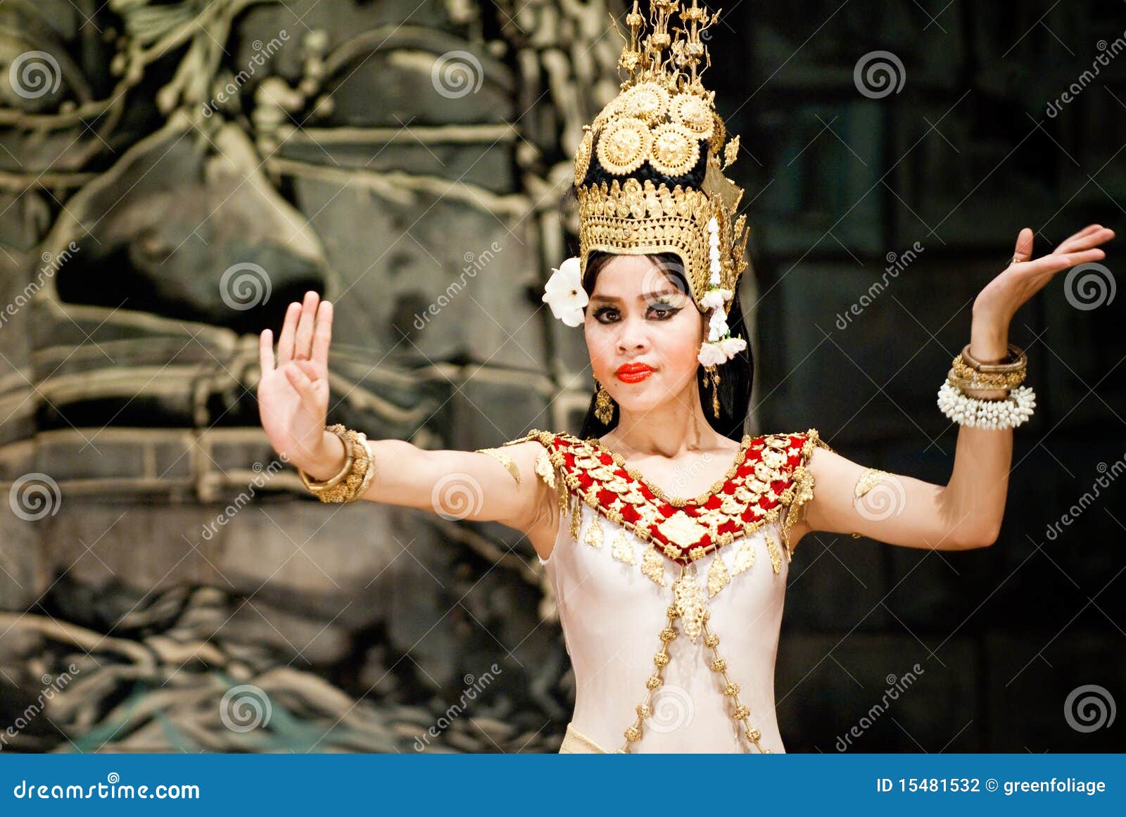 Traditional Cambodian Dance Editorial Photography - Image of apsar ...