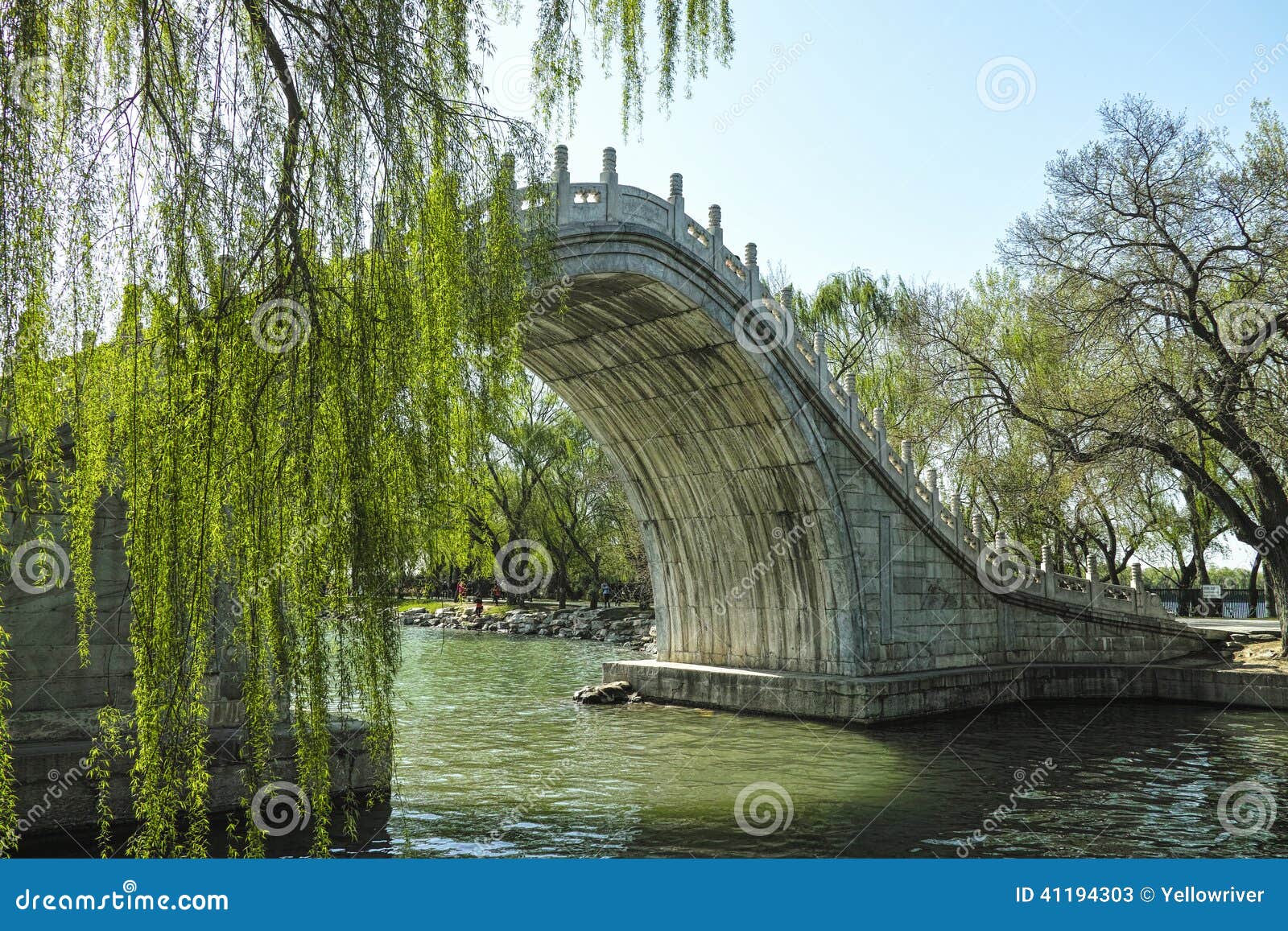 Traditional Chinese Arch Bridge Stock Image - Image of asia, landscape ...