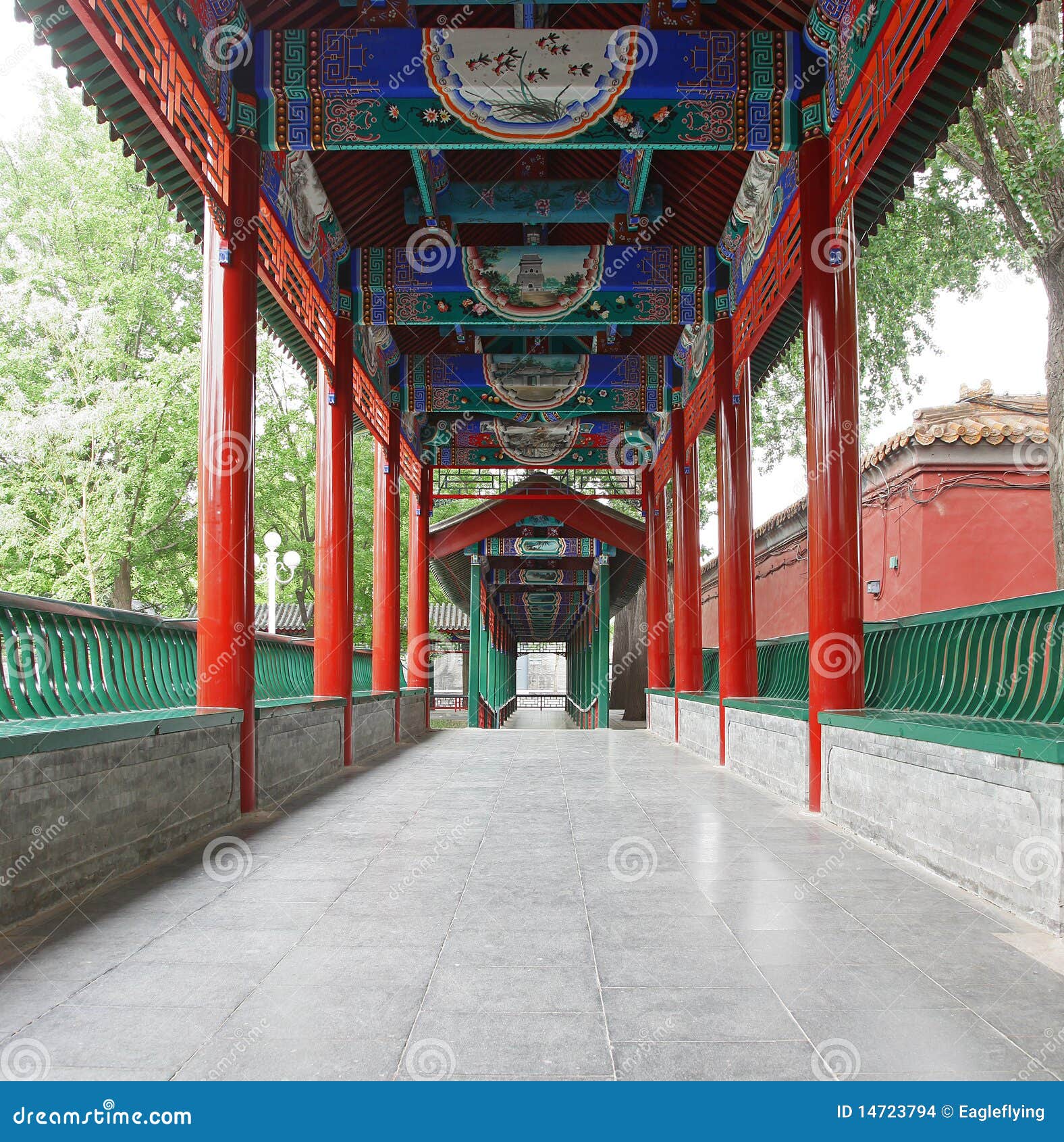 Traditional Chinese Architecture, Colorful Corridor Stock Photo - Image ...