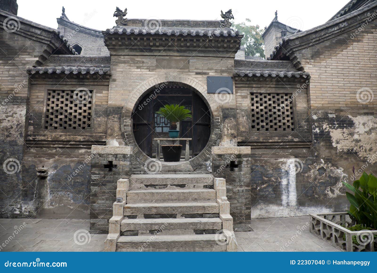 Traditional Chinese Building Stock Photo - Image of asia, dusk: 22307040