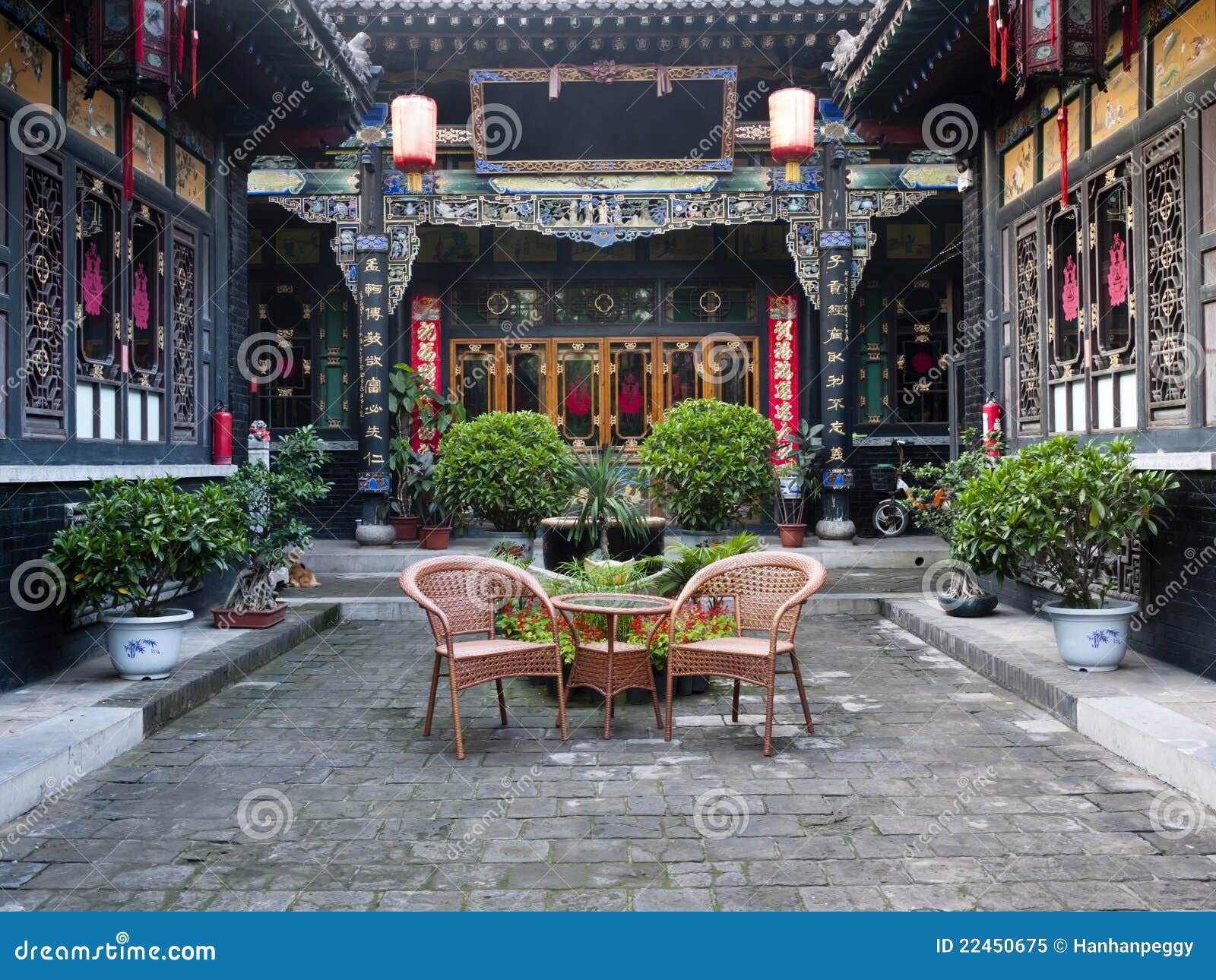 Traditional Chinese Building Stock Image - Image of culture, chinese ...