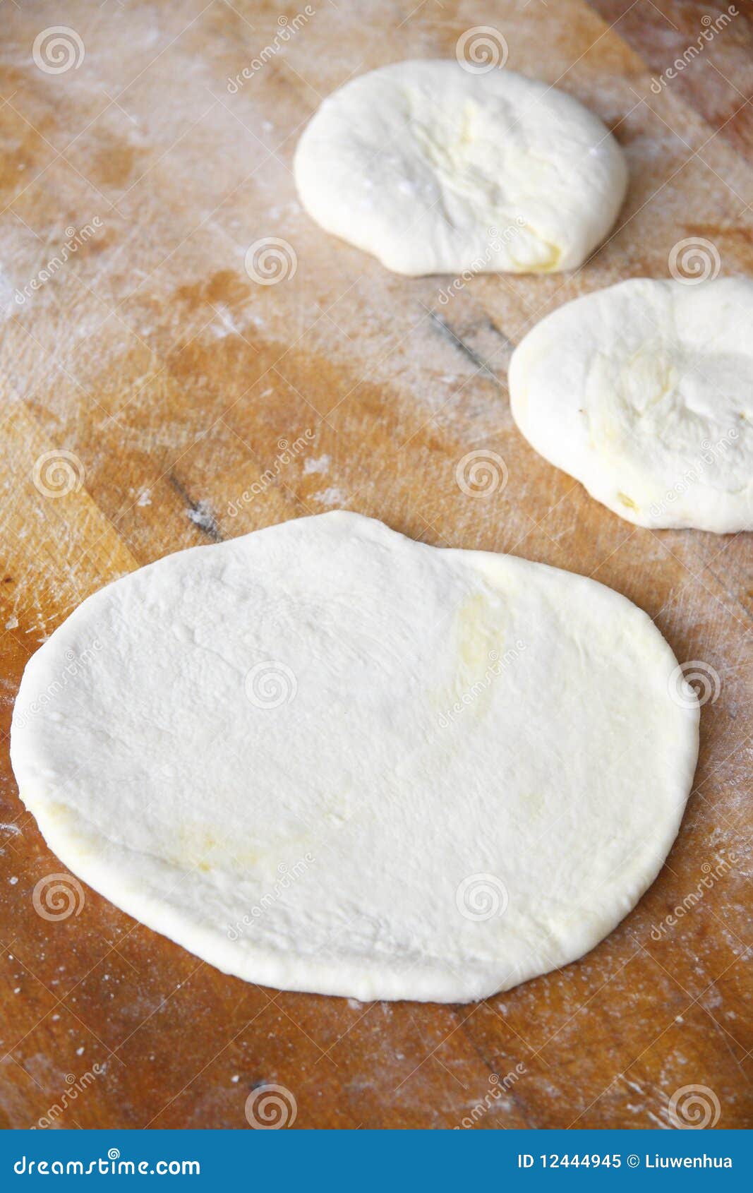 Traditional Chinese Cooking Stock Image - Image of exotic, cooks: 12444945