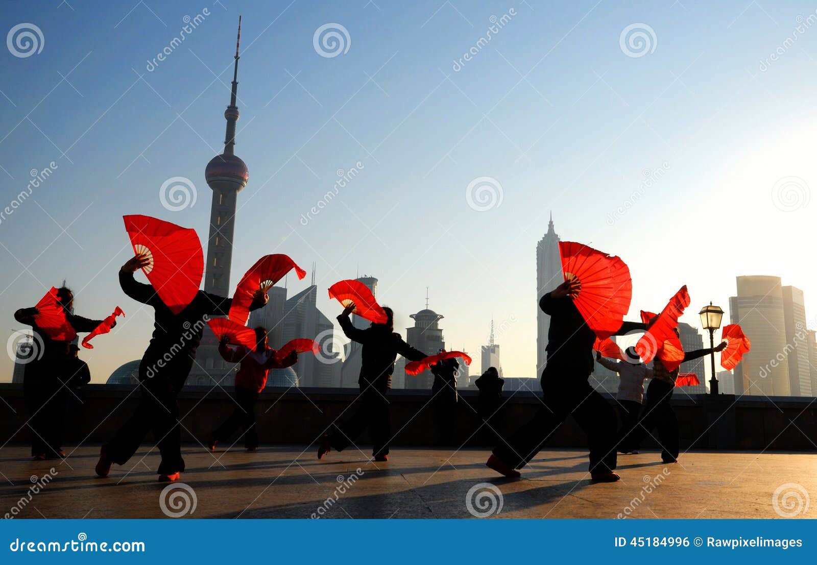 Traditional Chinese Dance with Fans Editorial Photo - Image of ...