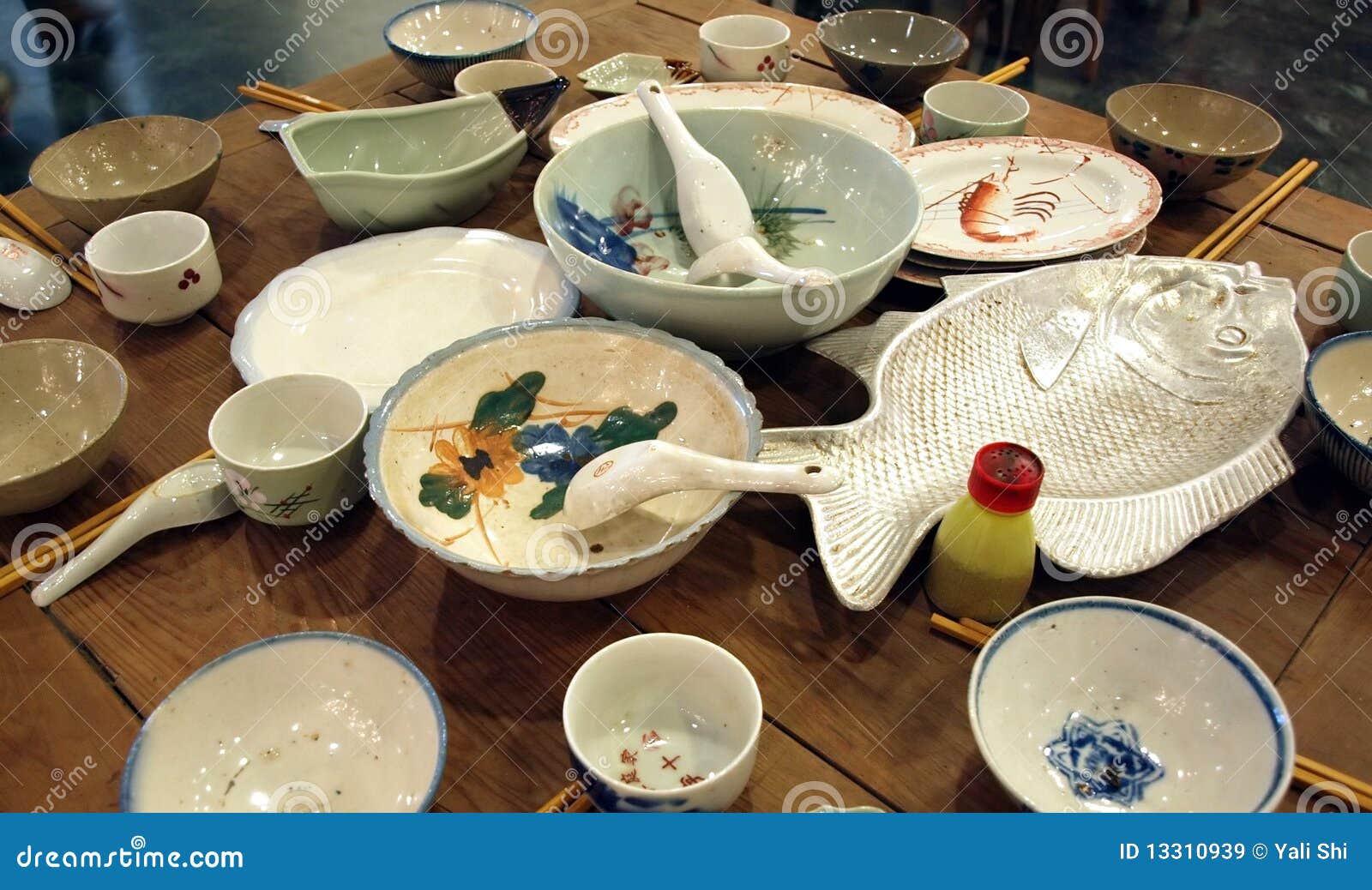 Traditional Chinese Dinner Setting Stock Image - Image of pattern ...