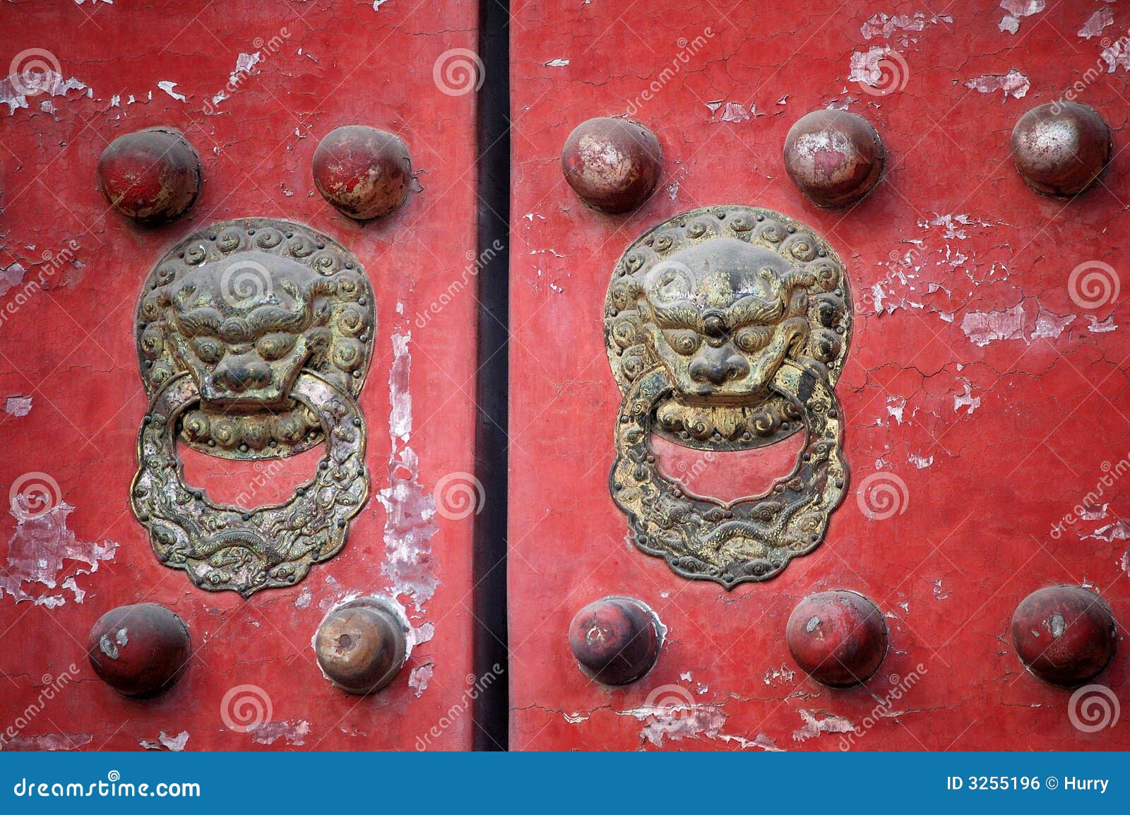 Traditional Chinese door stock photo. Image of orient - 3255196