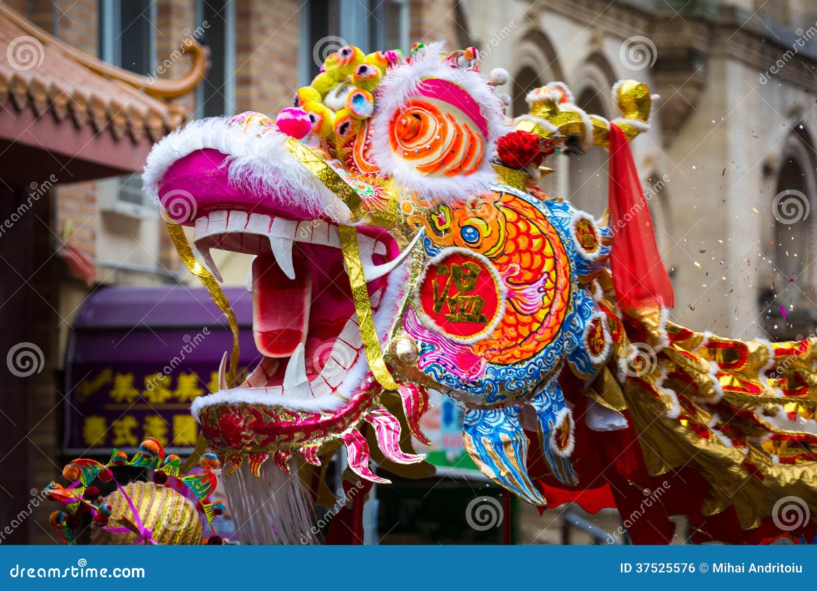 Traditional Chinese Dragon editorial photo. Image of serpentine - 37525576