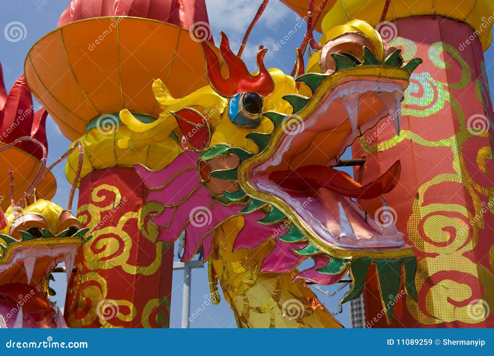 Traditional Chinese Dragon Lantern Stock Image - Image of lantern, asia ...