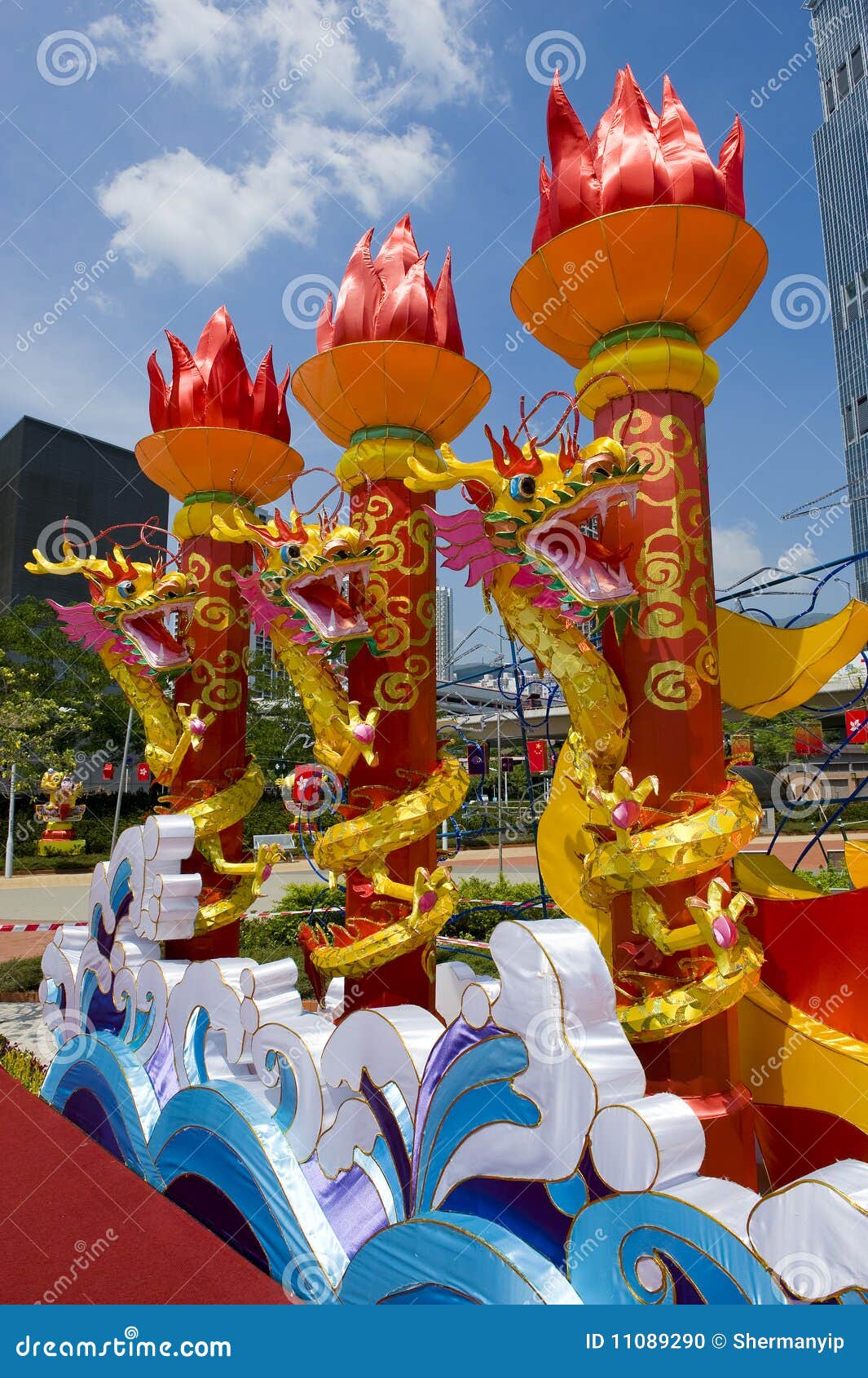 Traditional Chinese Dragon Lantern Stock Photo - Image of dragon, kong ...