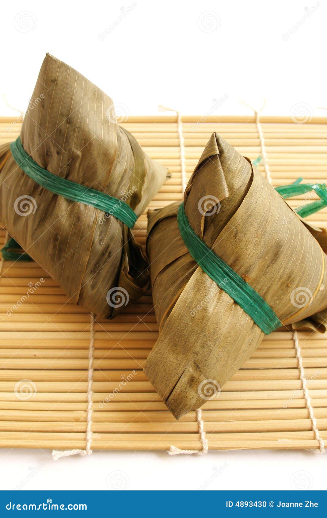 Traditional Chinese Dumplings Stock Photo - Image of chinese, foods ...