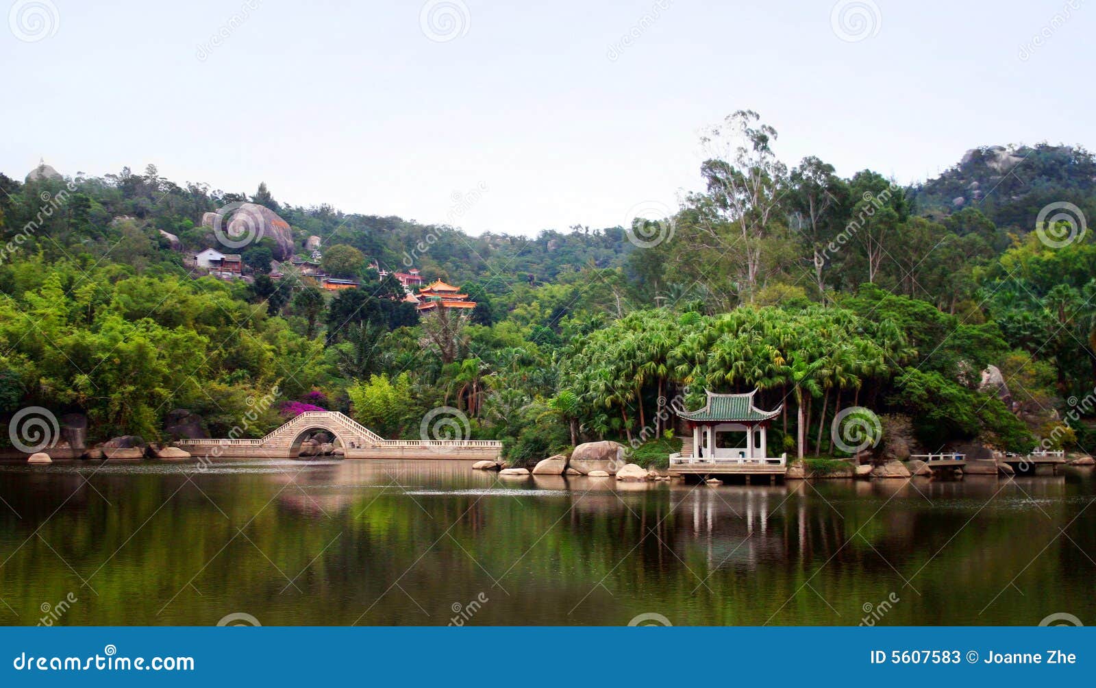 Traditional chinese garden stock image. Image of bamboo - 5607583