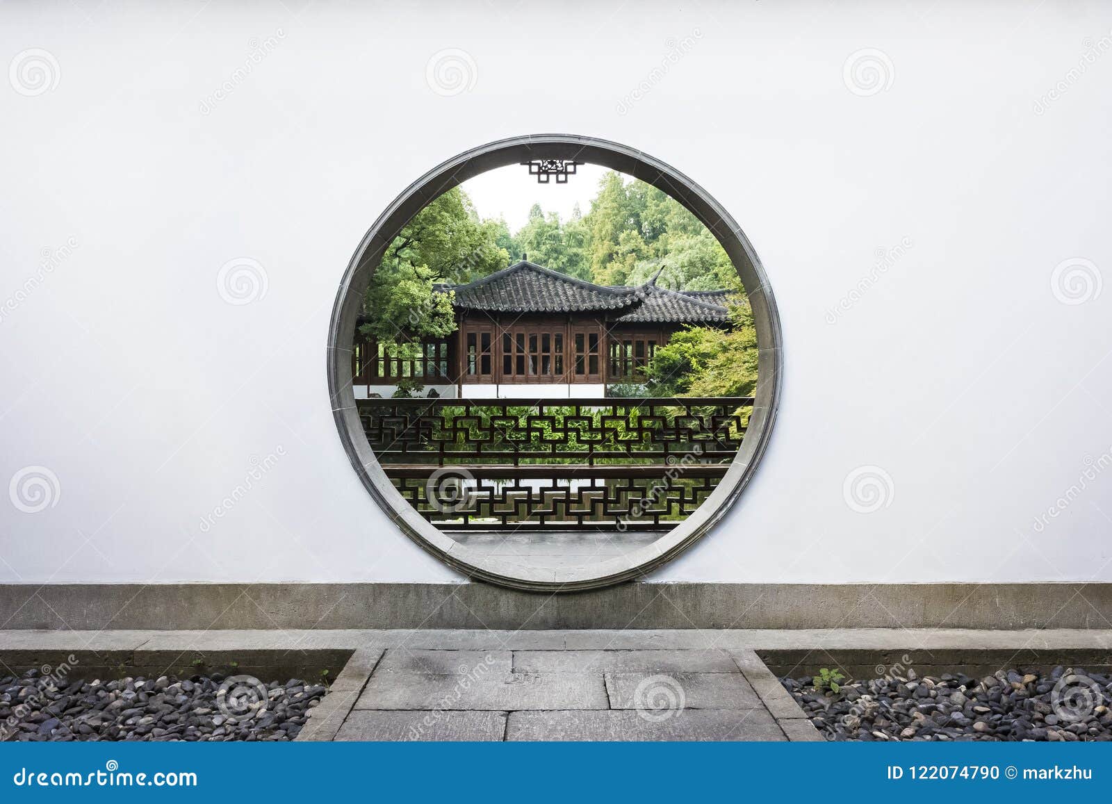 Traditional Chinese Garden and Moon Gate Stock Photo - Image of asia ... Traditional Chinese Garden and Moon Gate Stock Photo - Image of asia ...