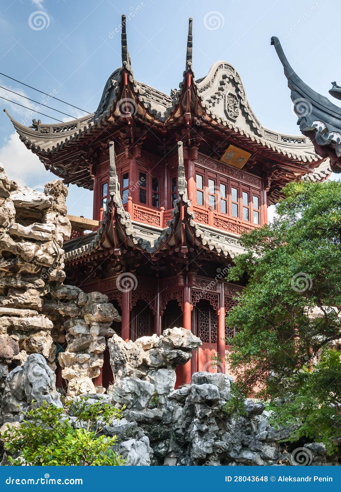 Traditional Chinese Monastery Stock Photo - Image of park, religion ...