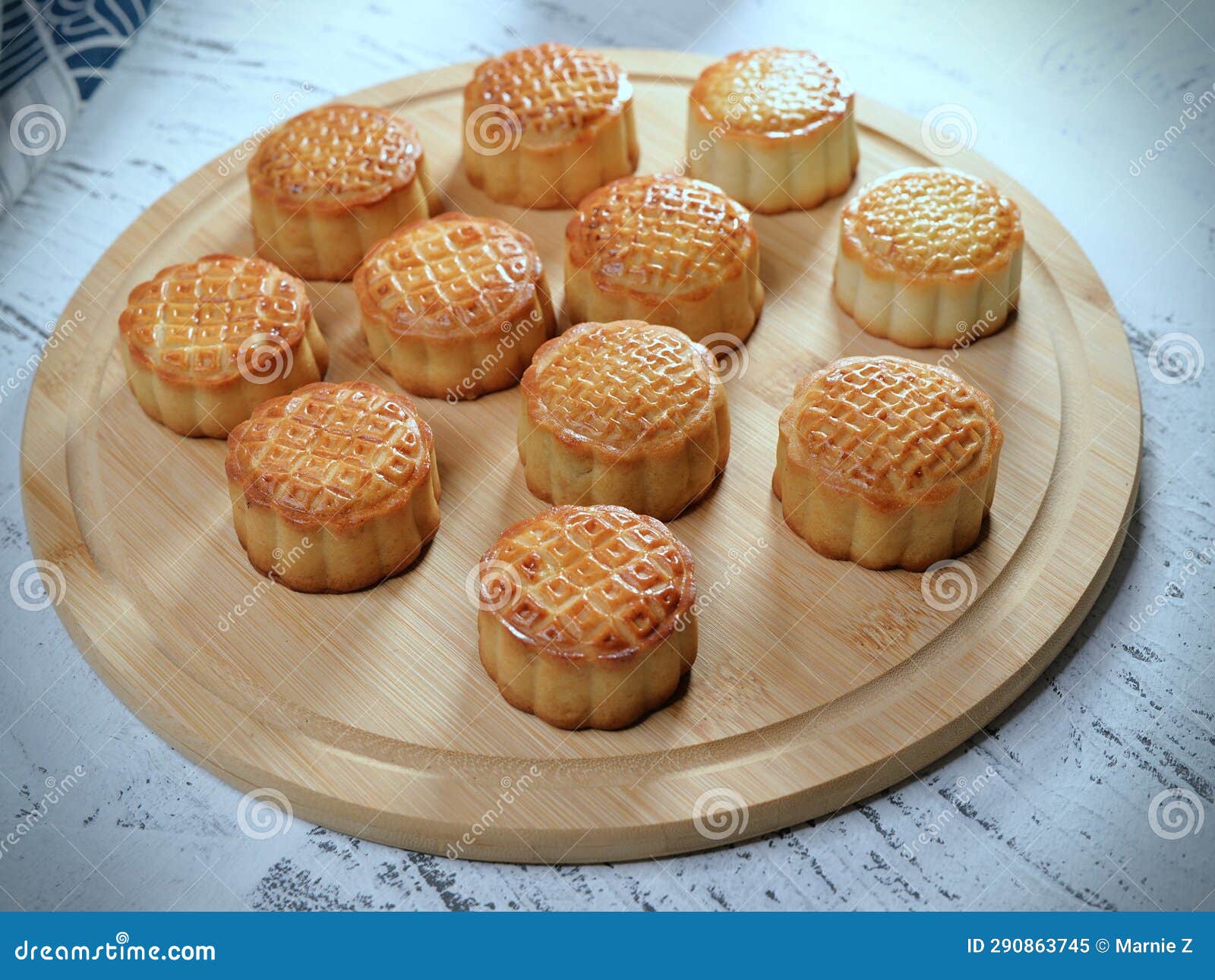 Traditional Chinese Mooncakes on a Platter Stock Image - Image of ...
