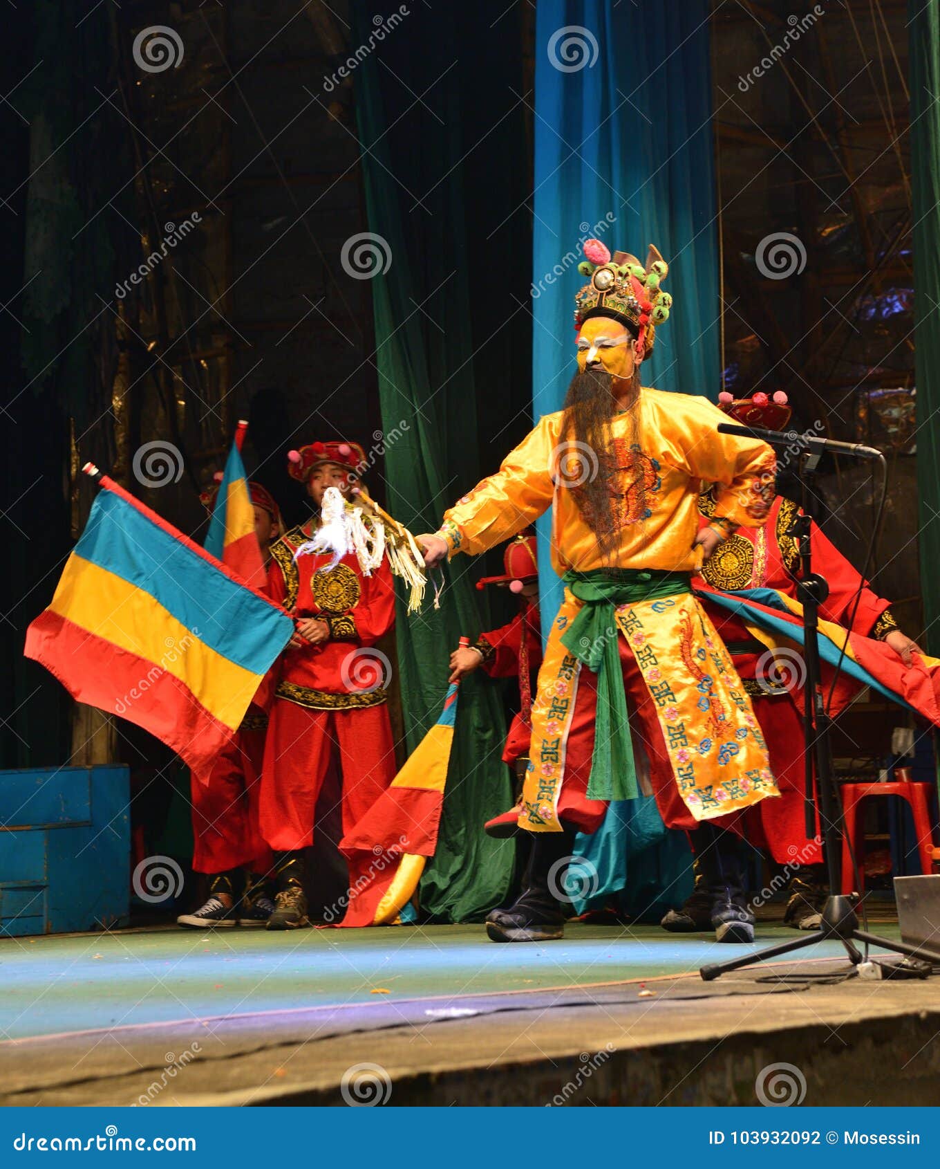 Traditional Chinese opera editorial photography. Image of shaoxing ...