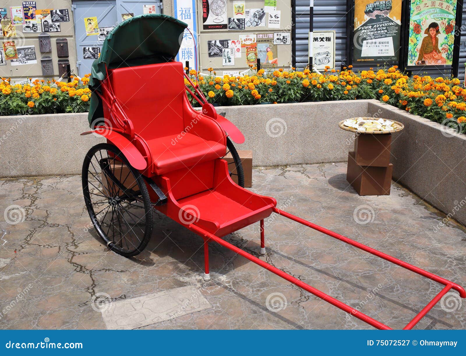 Traditional Chinese Rickshaw Editorial Photography - Image of chair ...