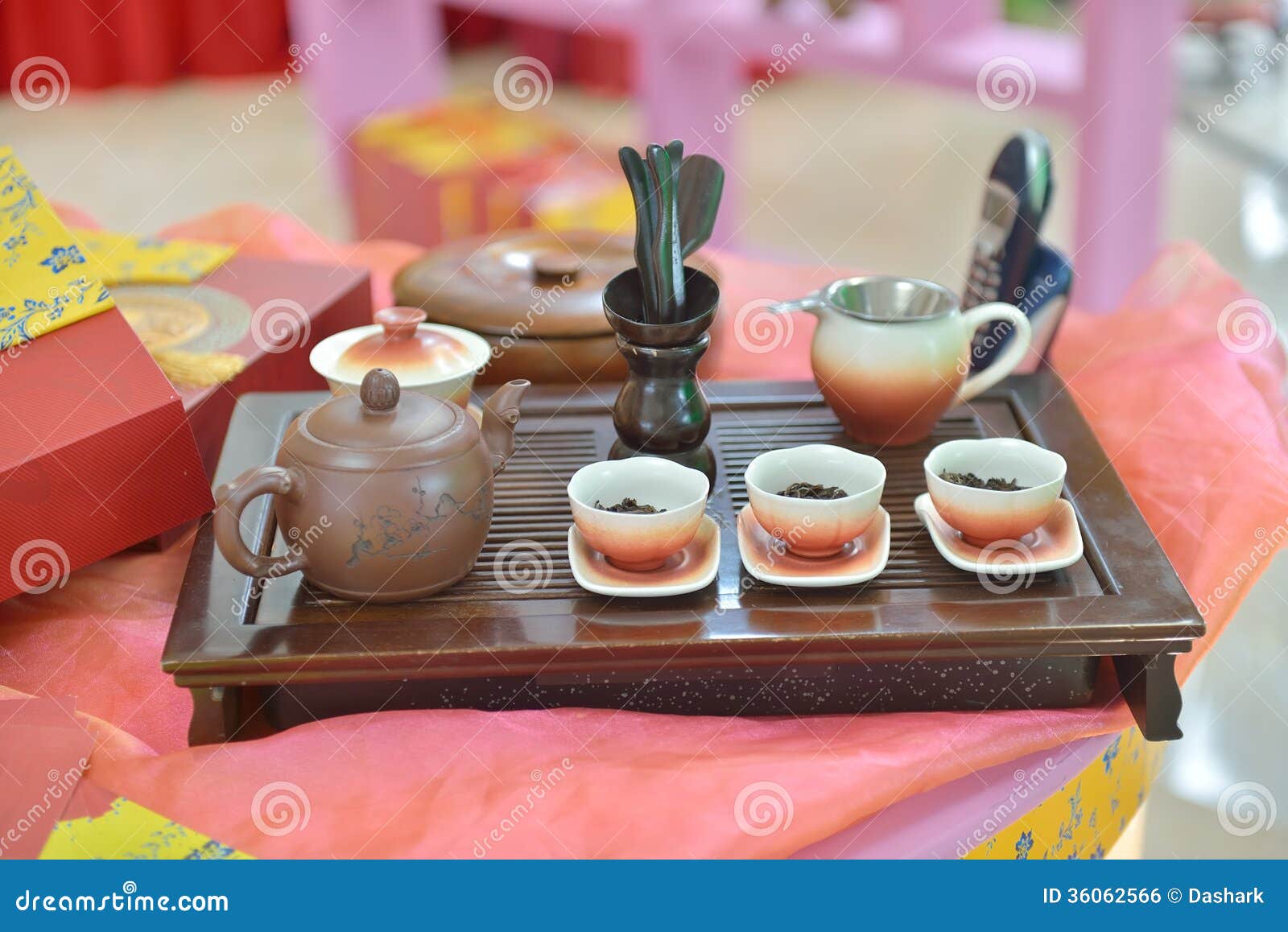 Traditional Chinese Tea Pot and Tea Pair Stock Photo - Image of asia ...