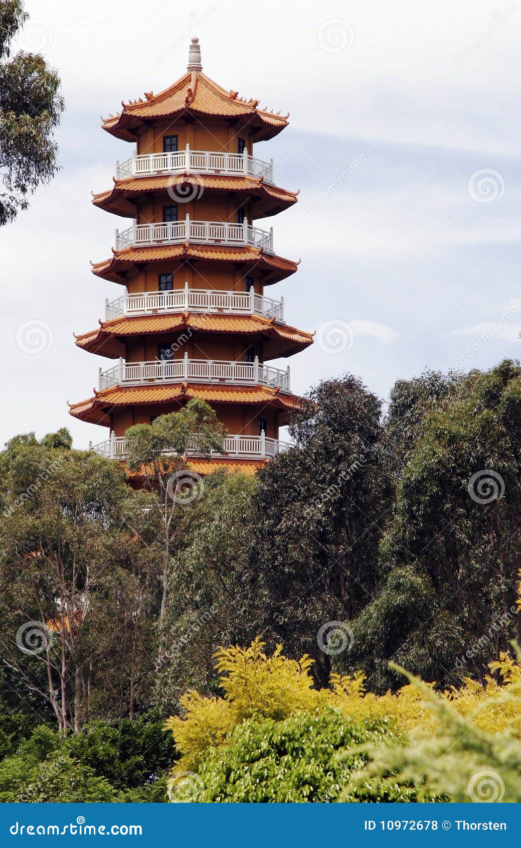 Traditional Chinese Temple Building Stock Photo - Image of asian, park ...