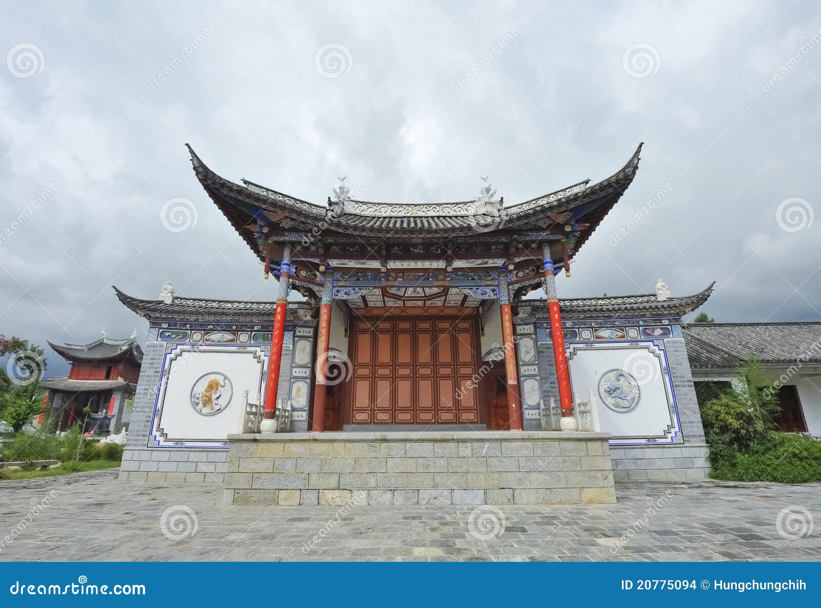 Traditional Chinese Temple Building Stock Photo - Image of monastery ...