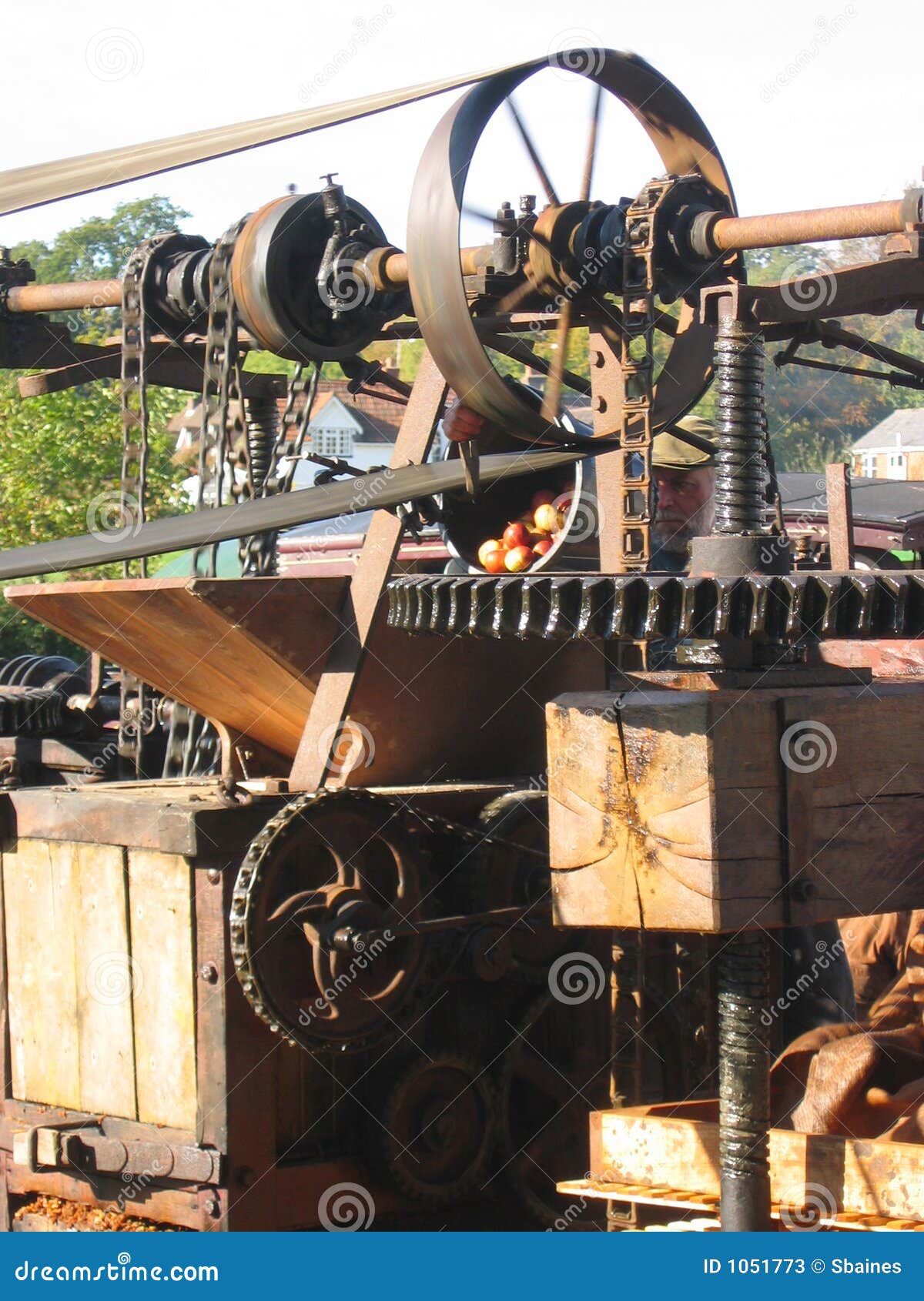 Traditional cider press stock image. Image of crush, olden - 1051773