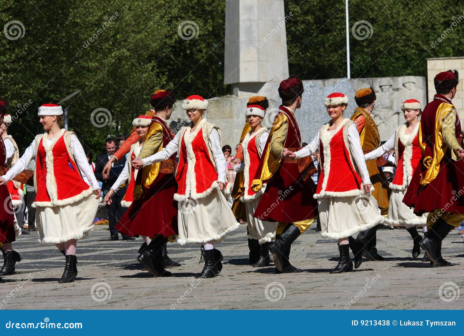 Traditional dance editorial stock photo. Image of parade - 9213438