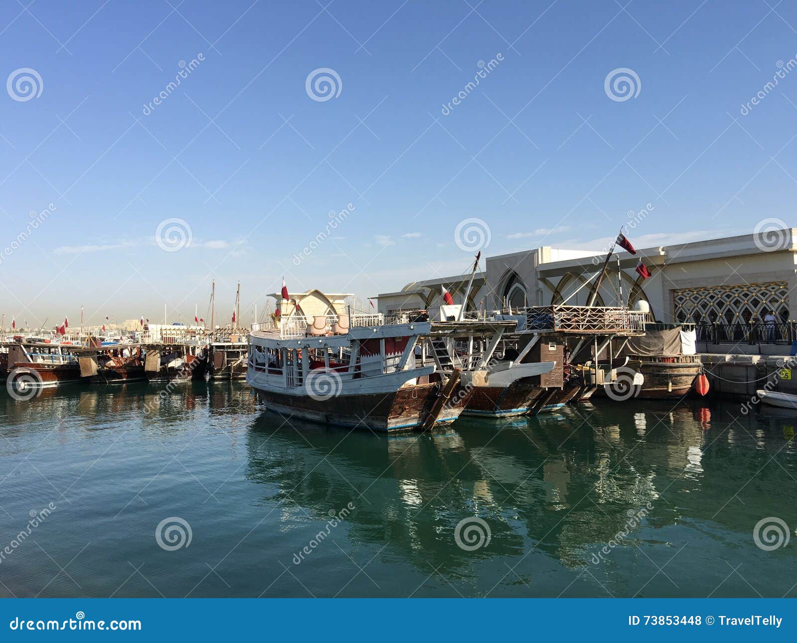 Traditional Dhow, Arab Sailing Vessels Editorial Stock Photo - Image of ...