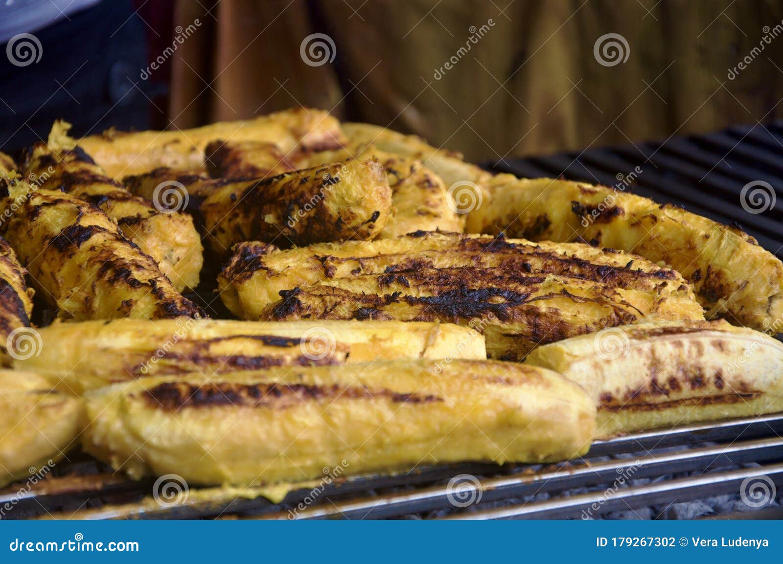 TRADITIONAL DISH of the PERUVIAN AMAZON INDIANS Stock Photo - Image of ...