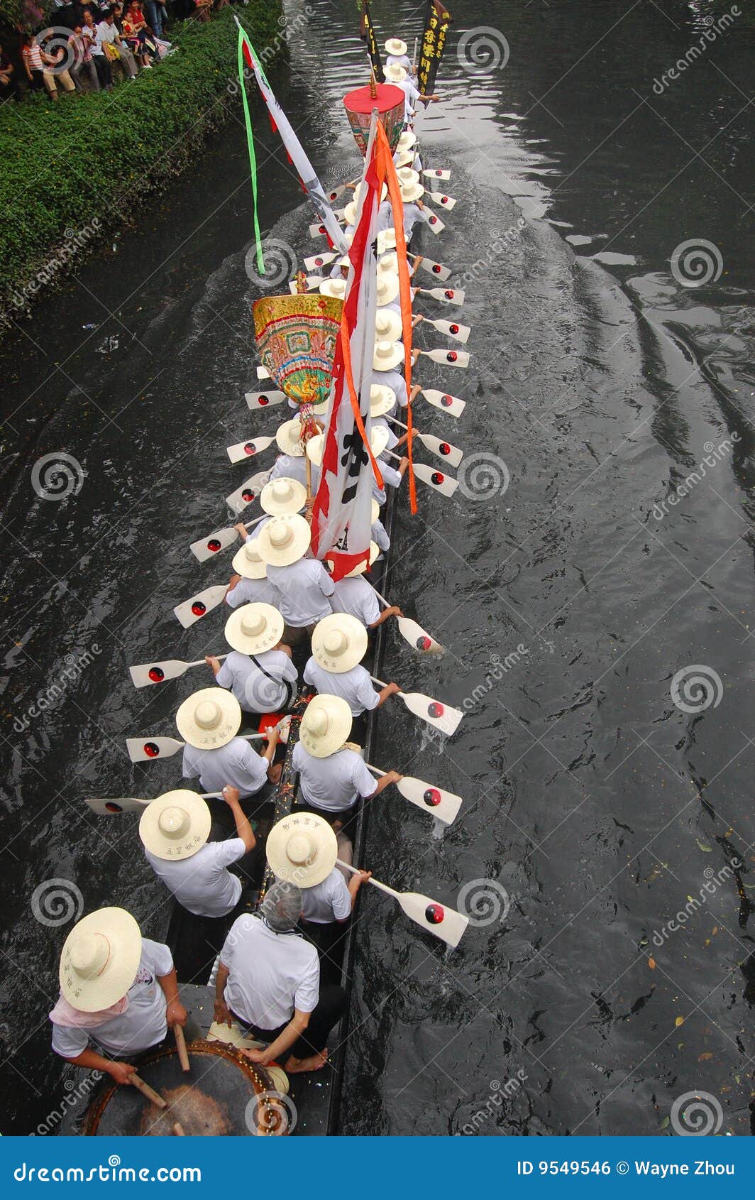 Traditional dragonboat editorial photo. Image of water - 9549546