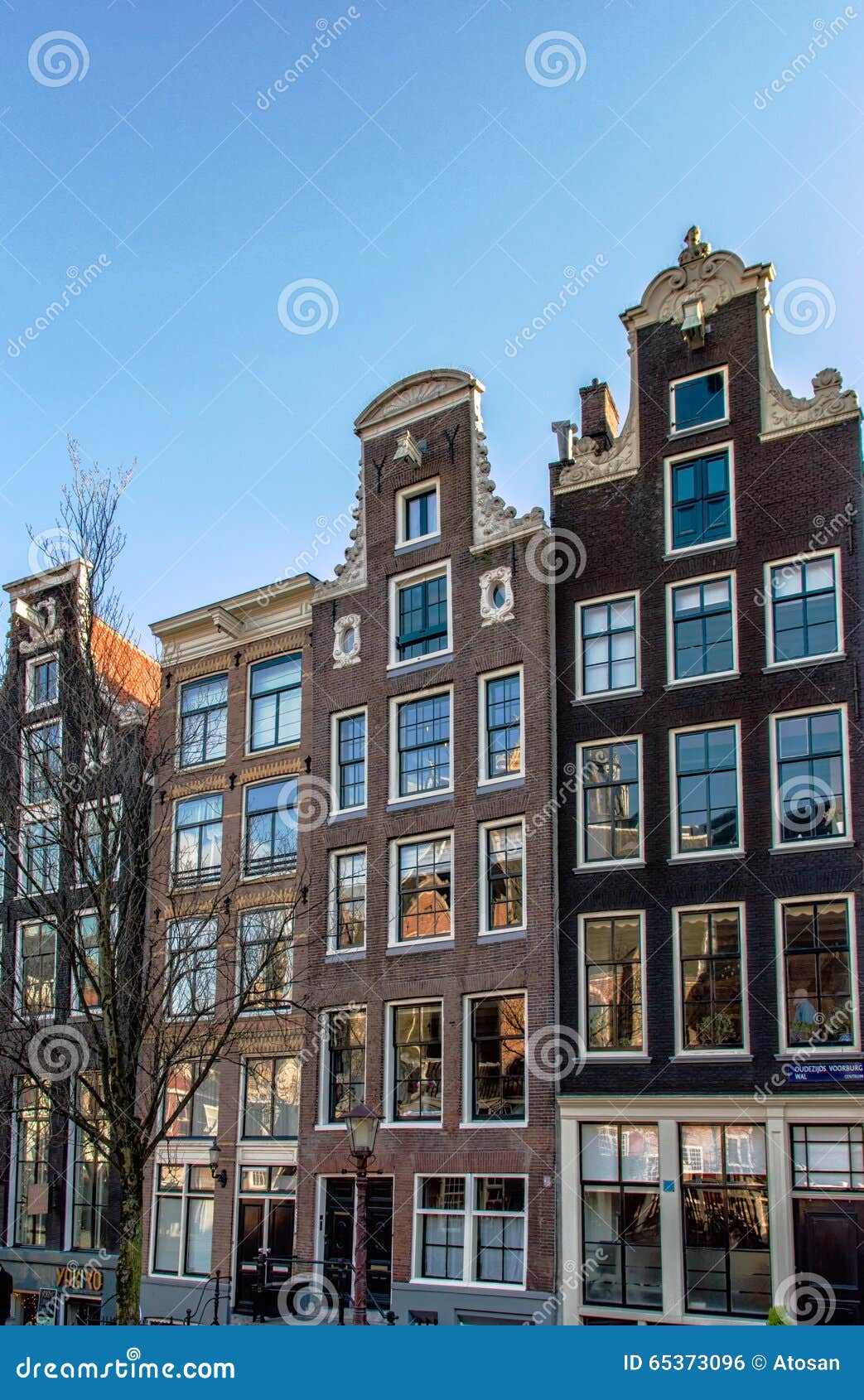 Traditional Dutch Buildings, Amsterdam Editorial Photo - Image of ...