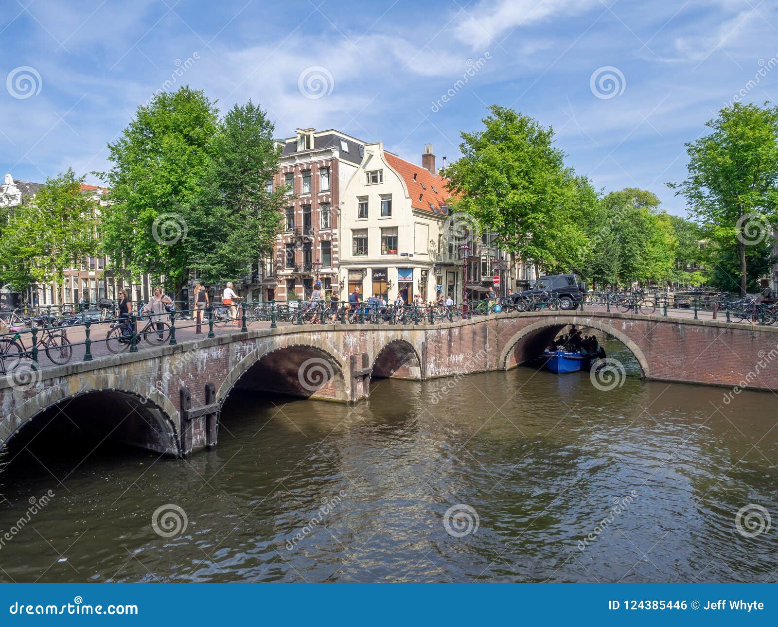 Traditional Dutch Canal Buildings Editorial Photo - Image of attraction ... Traditional Dutch Canal Buildings Editorial Photo - Image of attraction ...