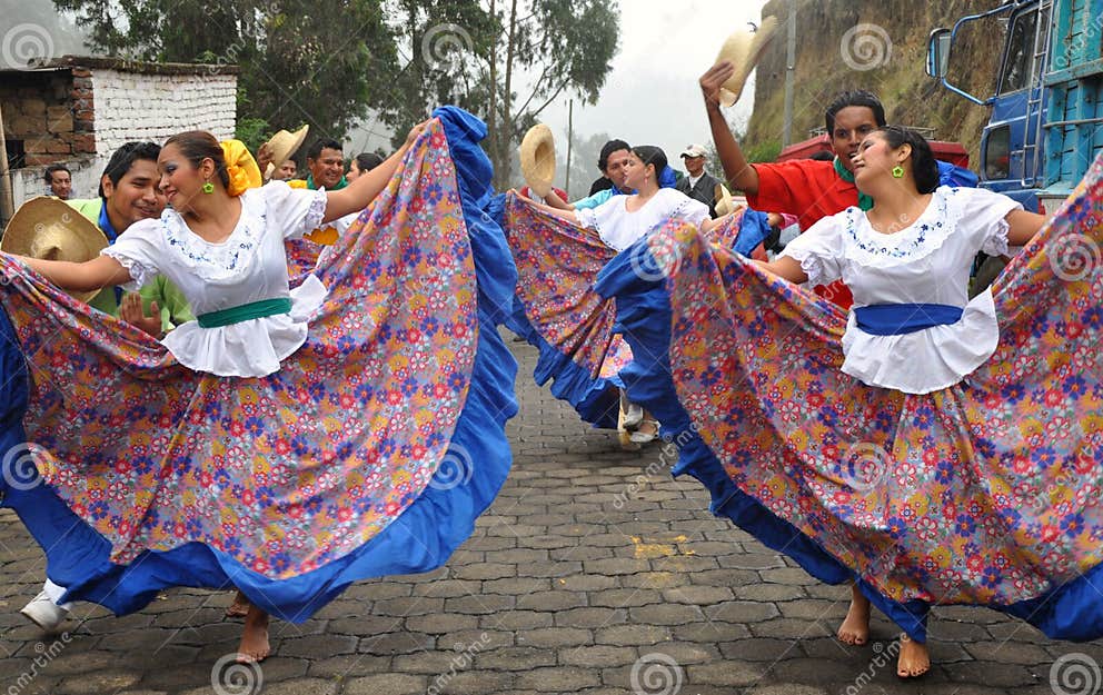 Traditional Ecuadorian Dancers Editorial Stock Image - Image of south ...