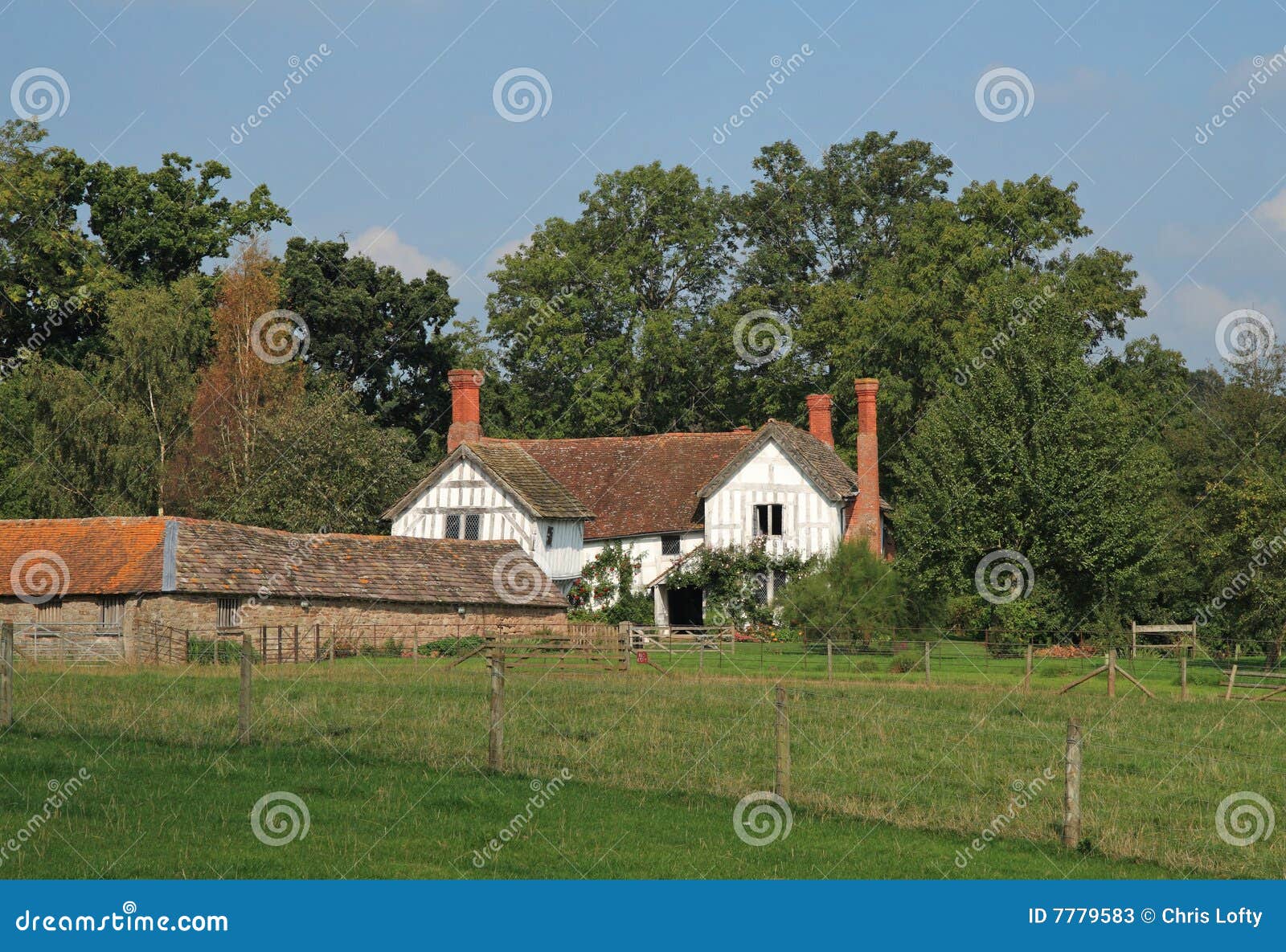 Traditional English Country House Stock Image - Image of rustic ...