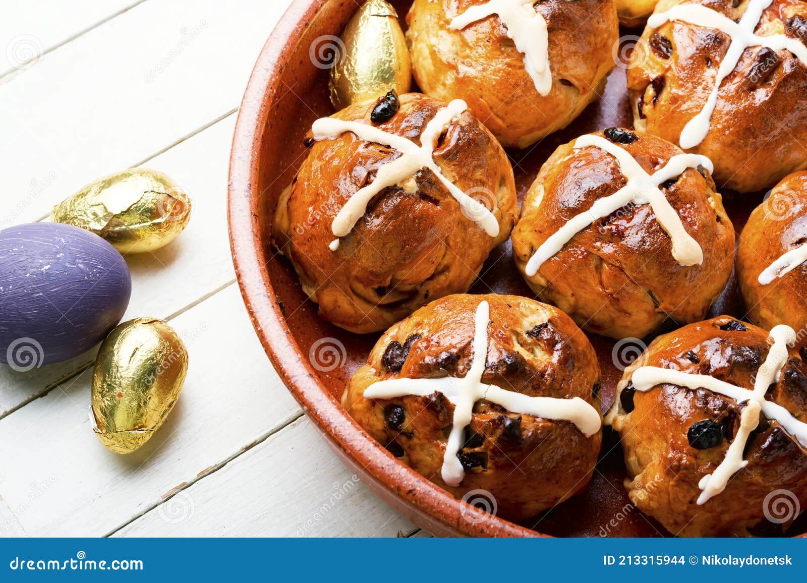 Traditional English Easter Buns Stock Photo - Image of cake, berries ...